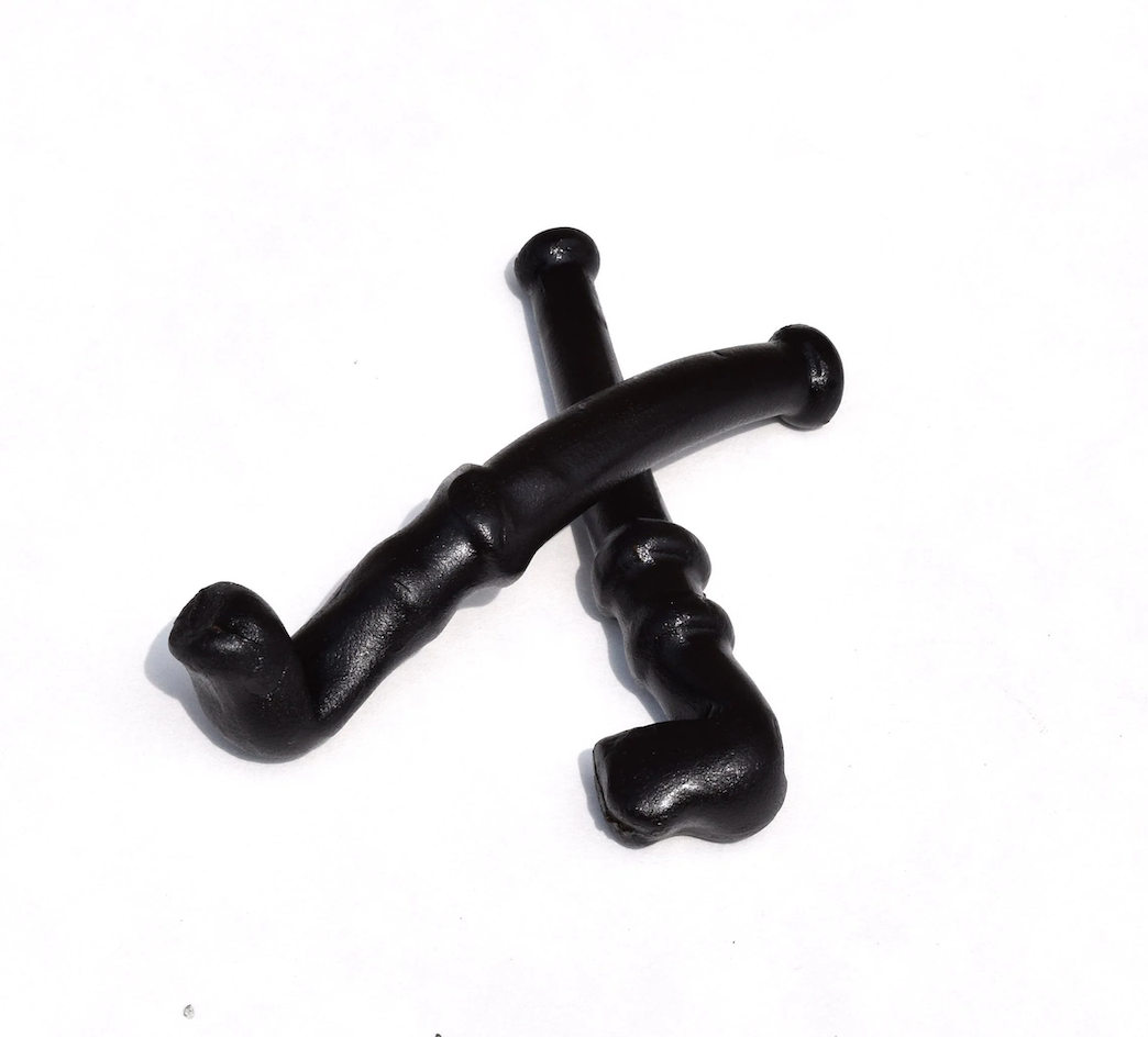 Licorice Pipes – Smilyn